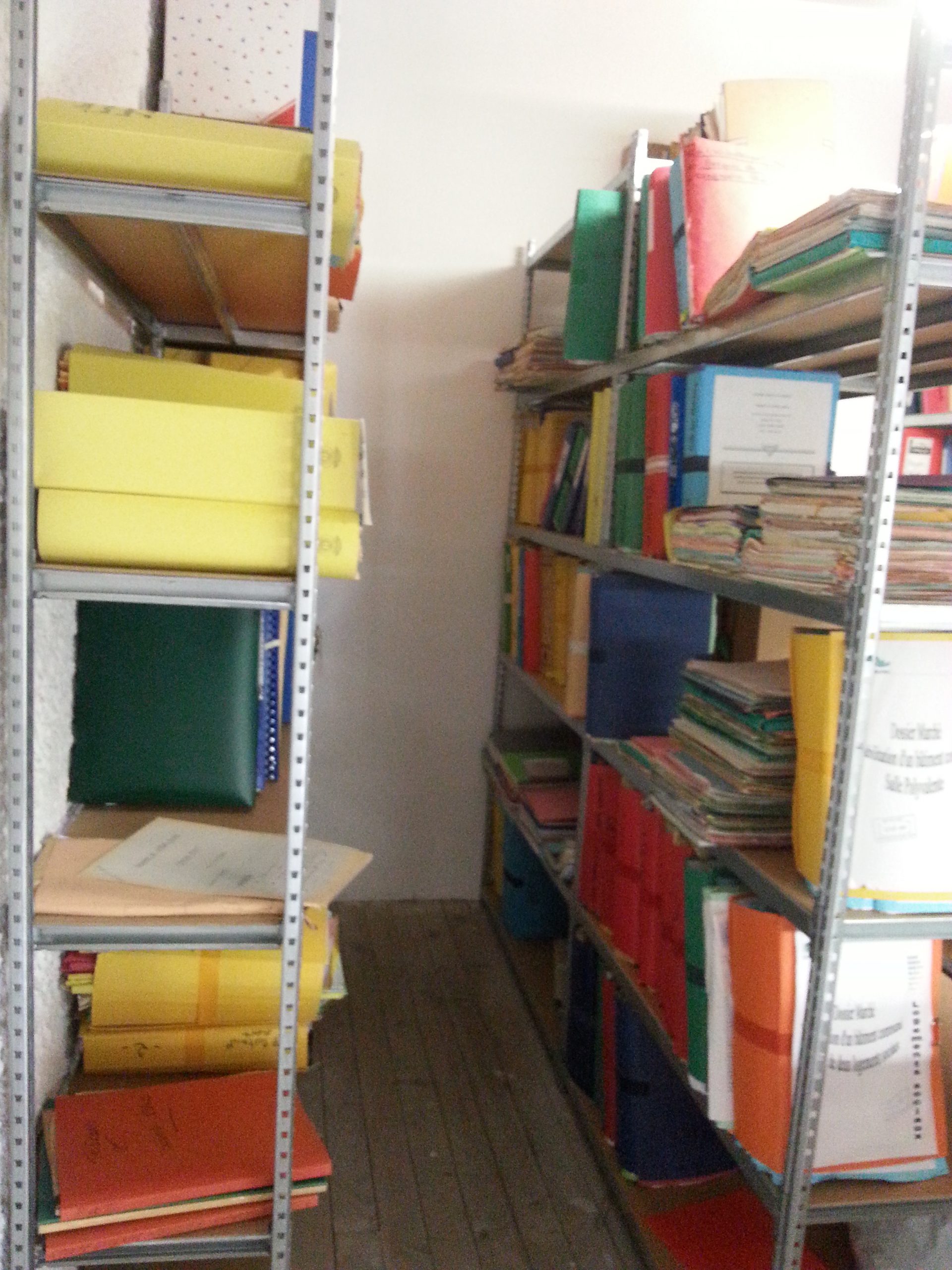 photo avant l’intervention de l’archiviste – CDG 84